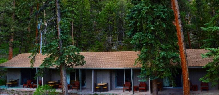 Inn on Fall River - Estes Park Lodging on the River