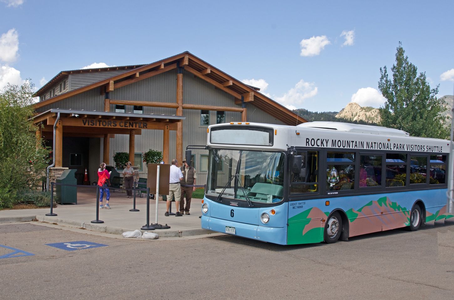 Free Shuttle Buses - Estes Park and Rocky Mountain National Park