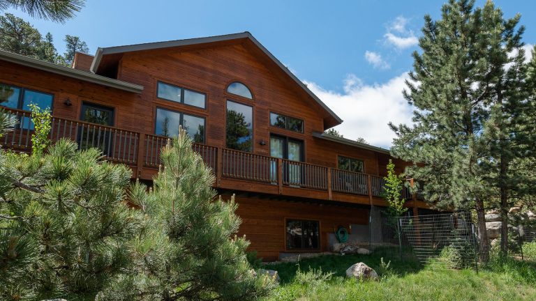 Aspen Brook Vacation Homes - Estes Park Lodging